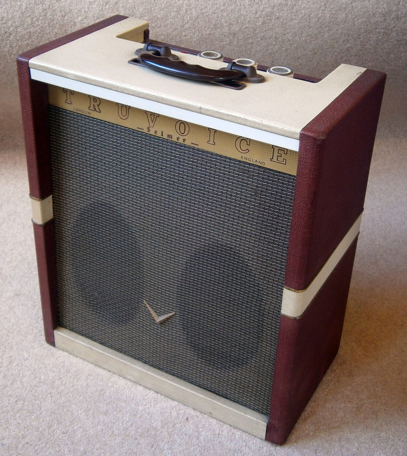 Dave Hunter: Unsung British Guitar Amps from the Golden Age of Rock ...