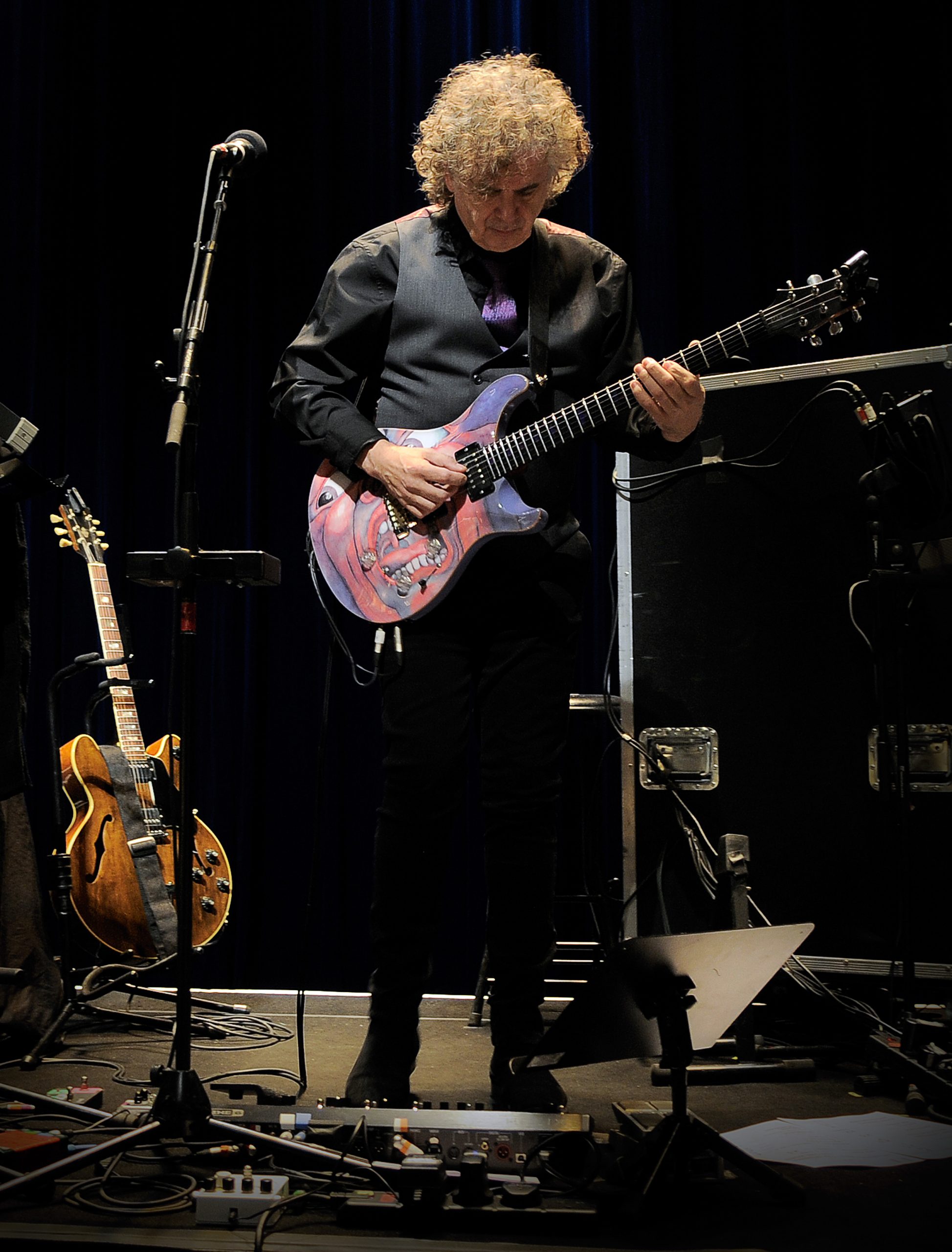 Model Citizens » Blog Archive » Jakko Jakszyk – Helix In the Court of ...